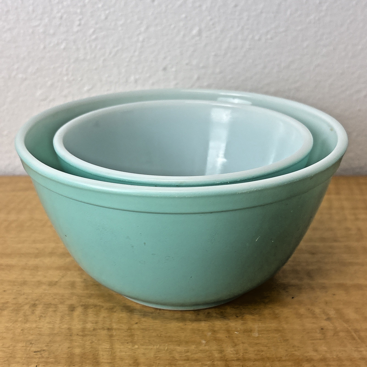 Pyrex Robin Egg Blue Turquoise Nesting Mixing Bowl Set 401 & 402 ...